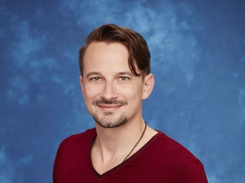 12 Reasons I Want Evan To Go Home On 'The Bachelorette'