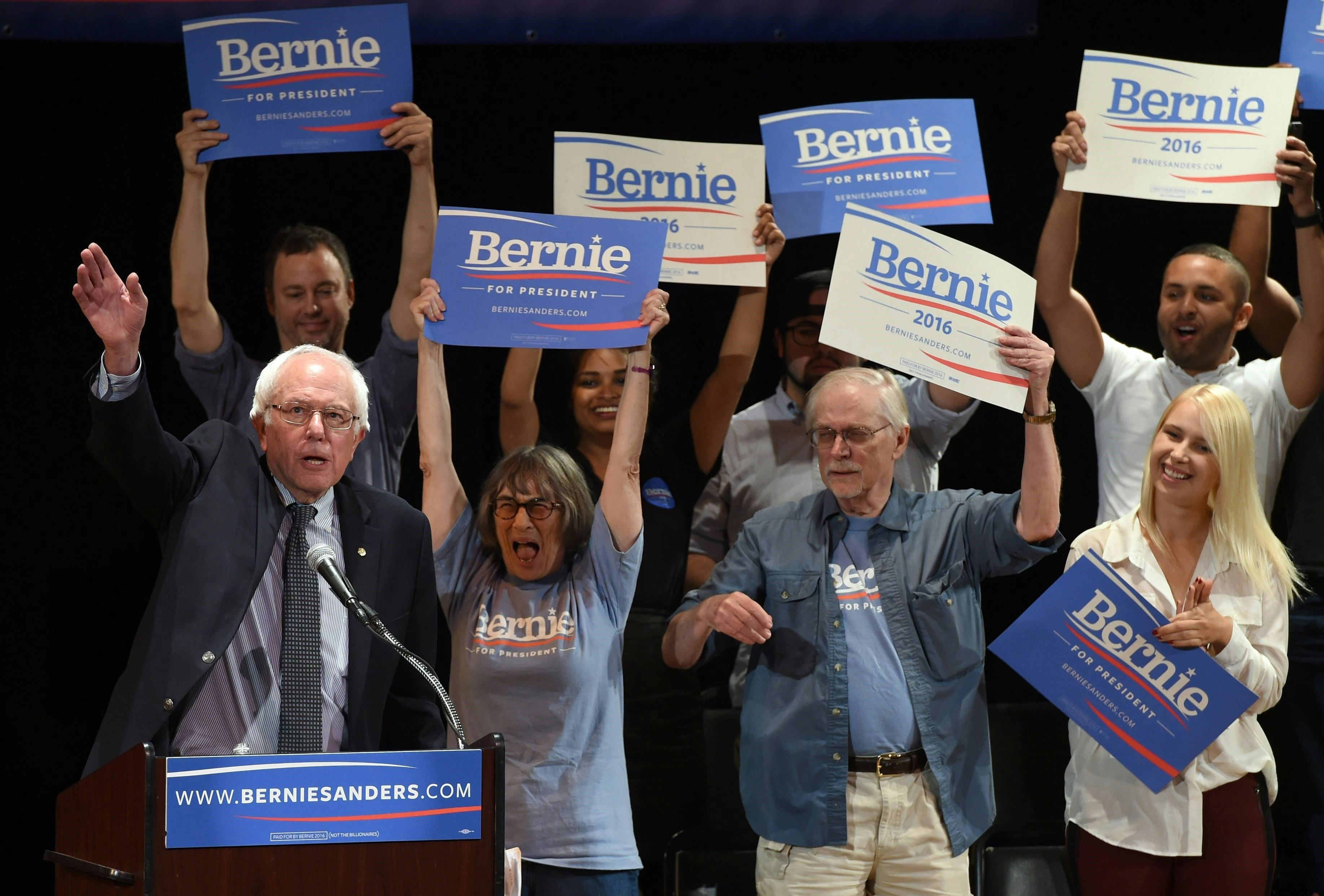 7 Lessons Bernie Sanders Taught Us About Confidence, Like How Labels ...