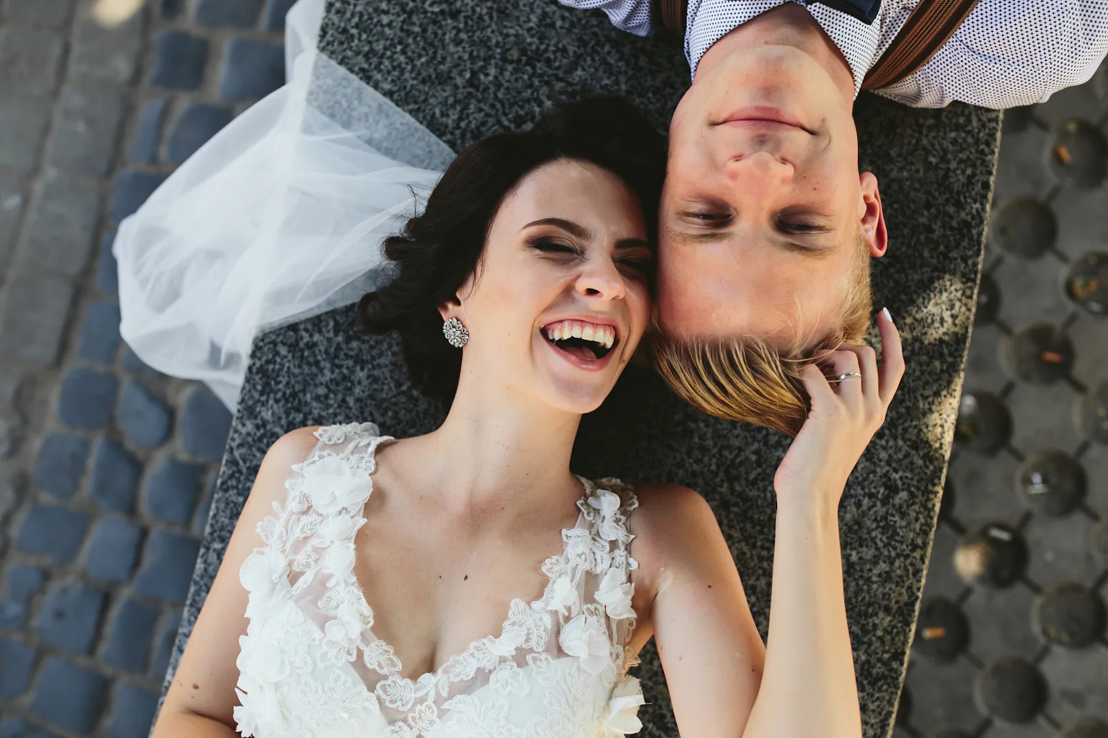 How To Create A Custom Snapchat Filter For Your Wedding