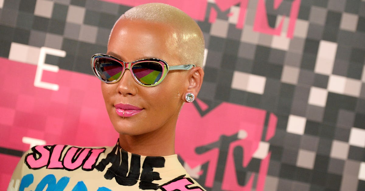 5 Awesome Times People Called Out Slut-Shaming In 2015 (So Far) 5 Awesome Times People Called Out Slut-Shaming In 2015 (So Far)