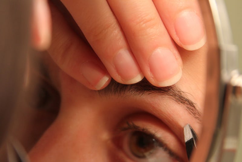 5 Tweezing Mistakes You're Accidentally Making, Because Shaping Brows ...