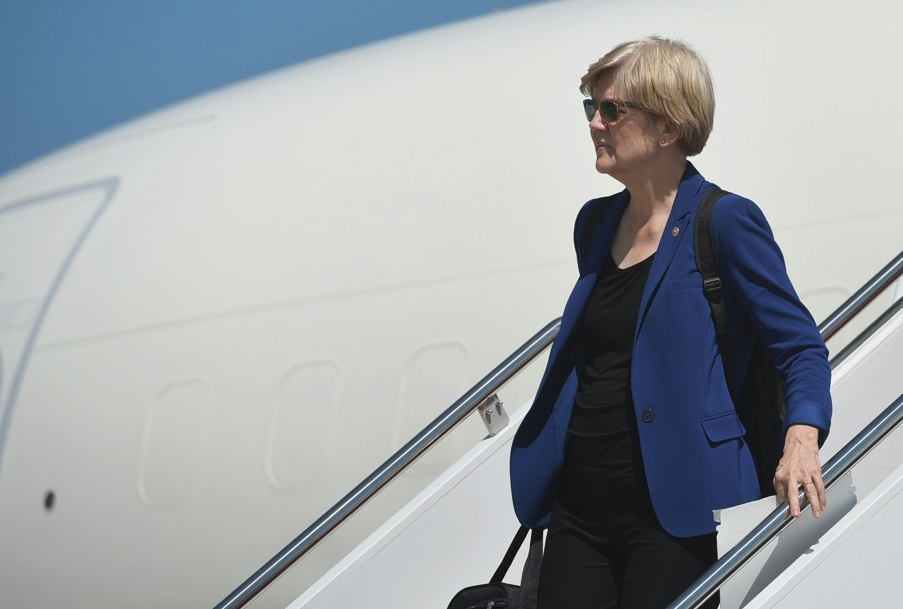 Elizabeth Warren Slams Donald Trump In A Fiery Twitter Tirade You ...