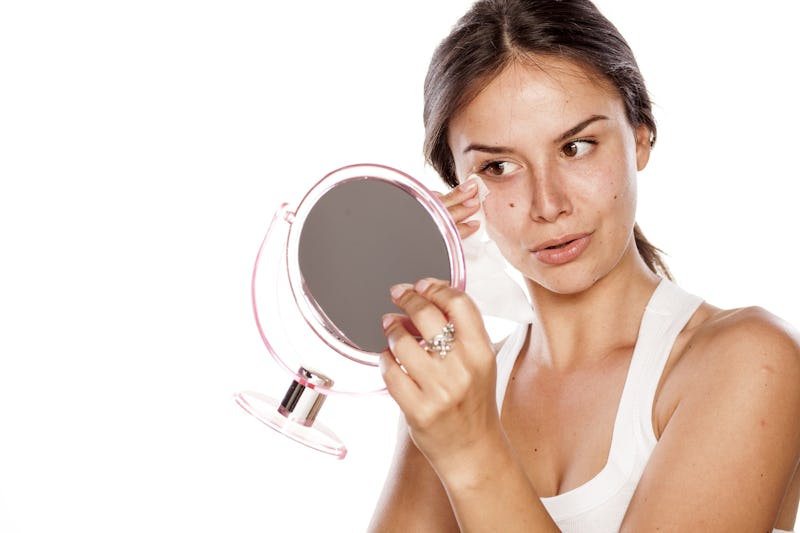 5 Ways To Remove All Your Makeup in a Flash