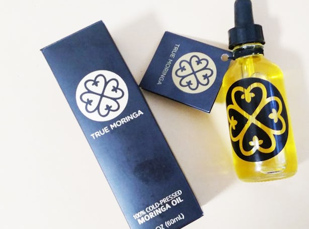 4 Moringa Oil Benefits For Skin & Hair That Shines