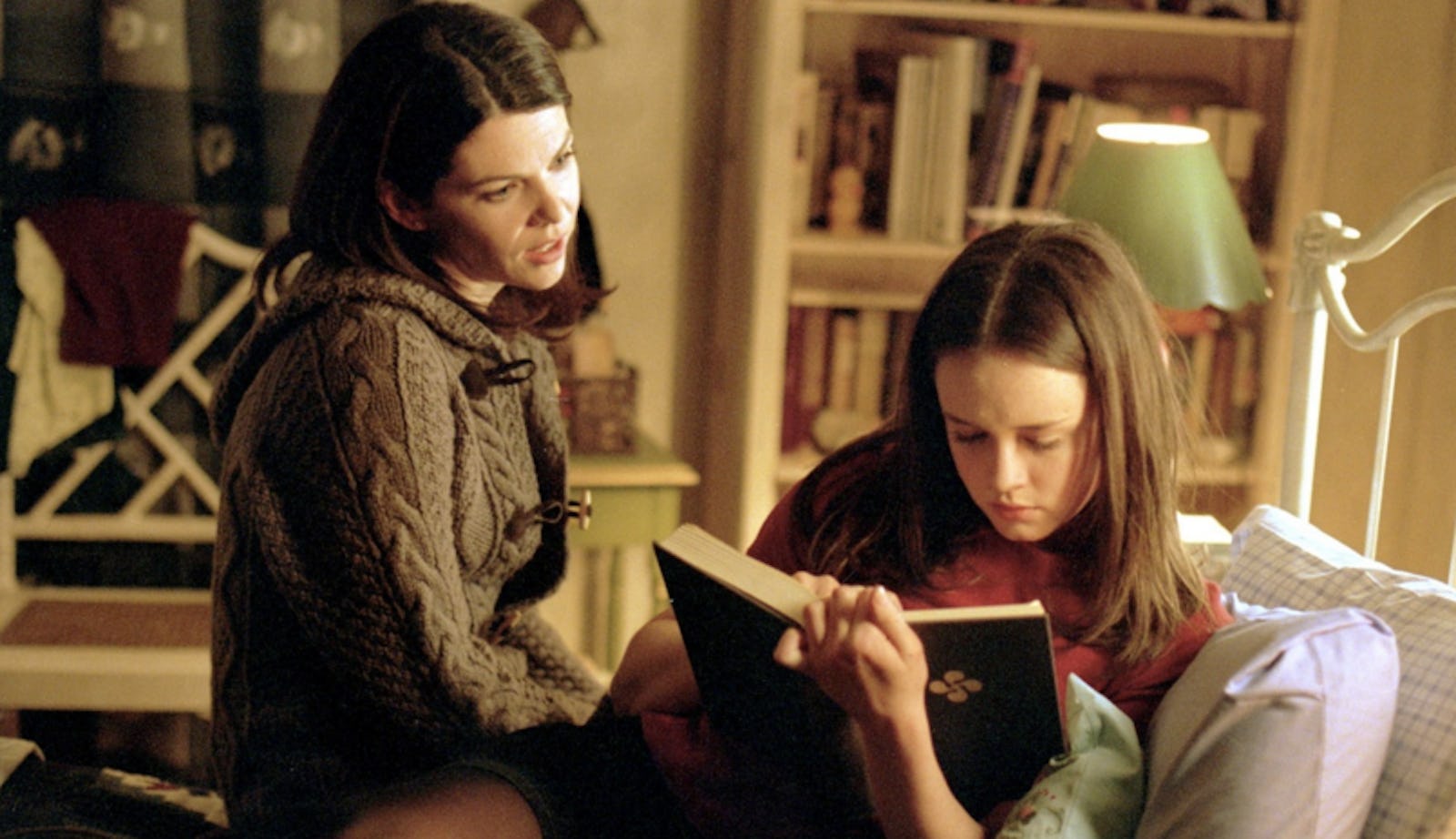 15 Best Gilmore Girls Episodes Ever From The Pilot To The Tear