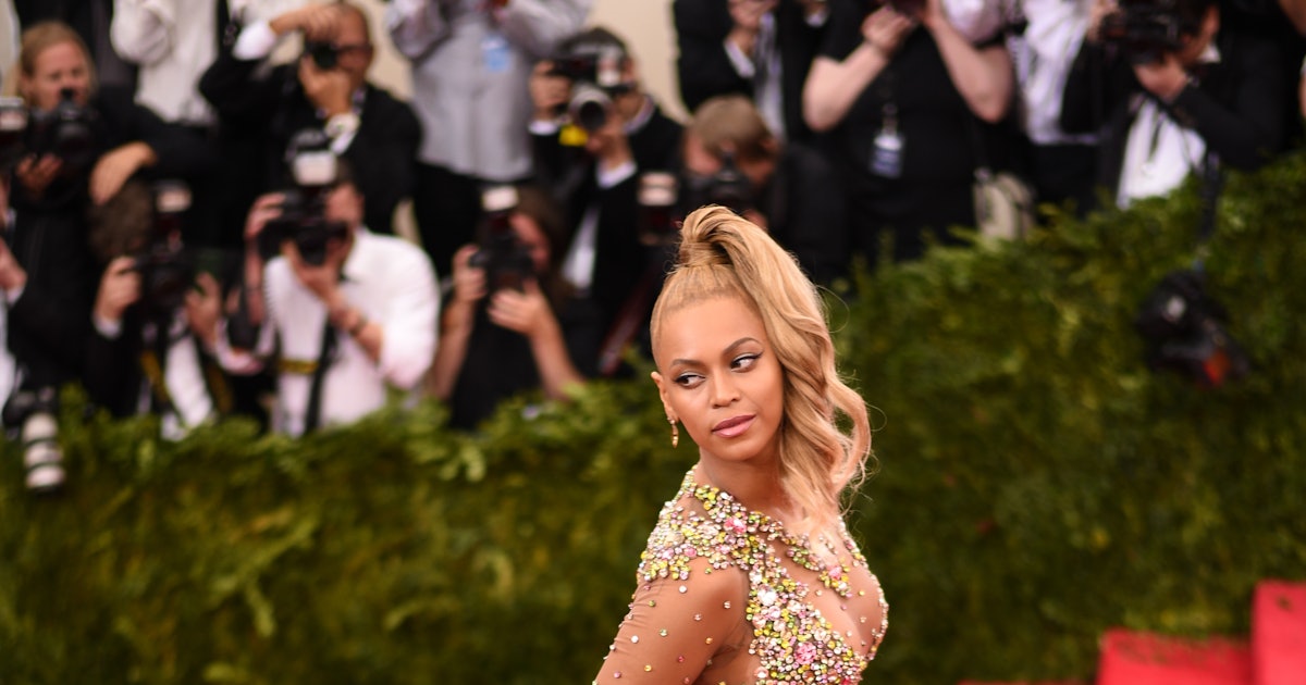 Beyonces Stylist Invented A Way To Take Better Selfies — Photos