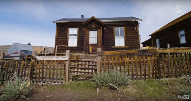 You Can Tour A Perfectly-Preserved Ghost Town In This Chilling Video