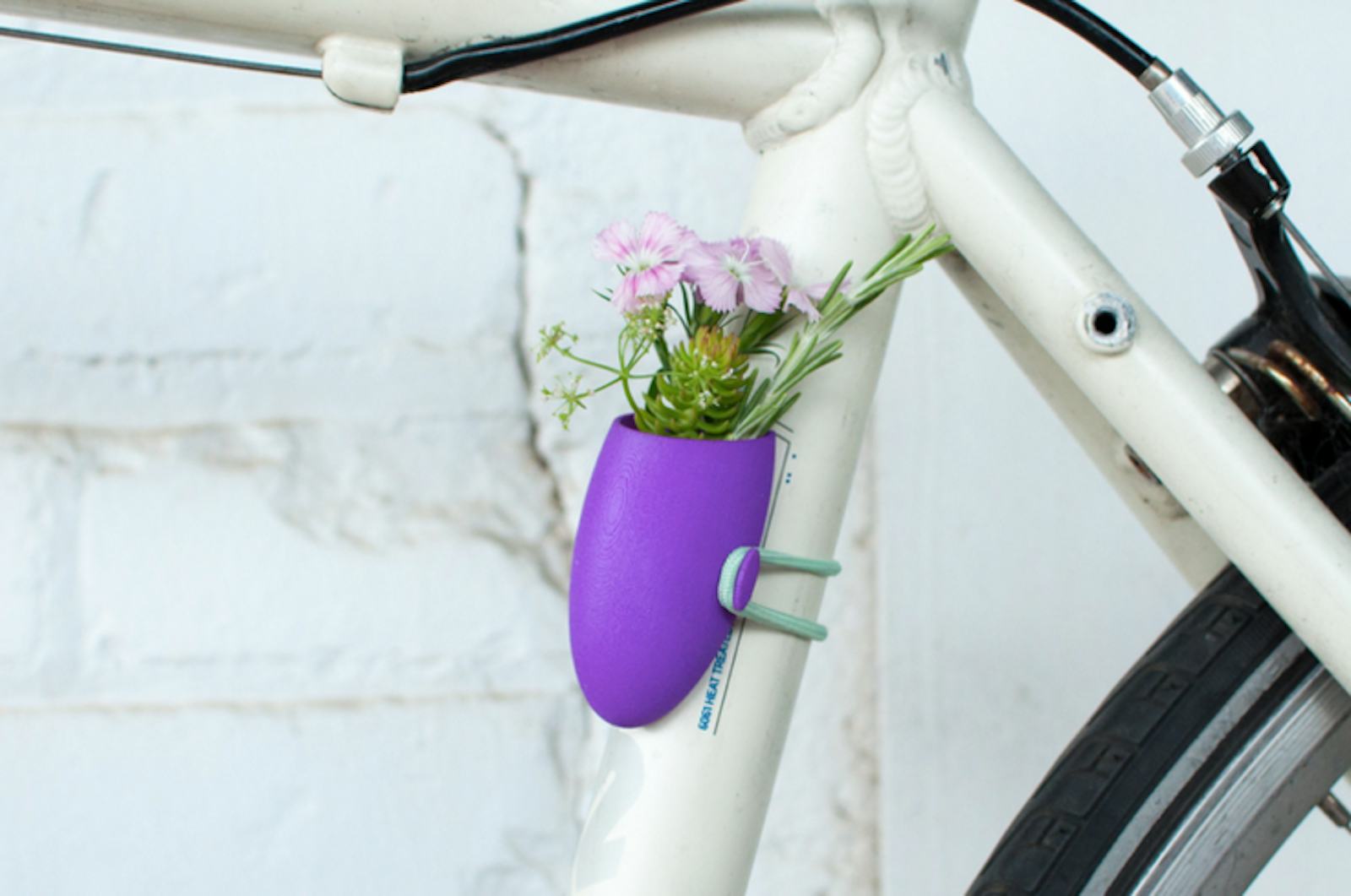 These Miniature Bike Vases Are Here Just In Time To Get Your Springtime ...