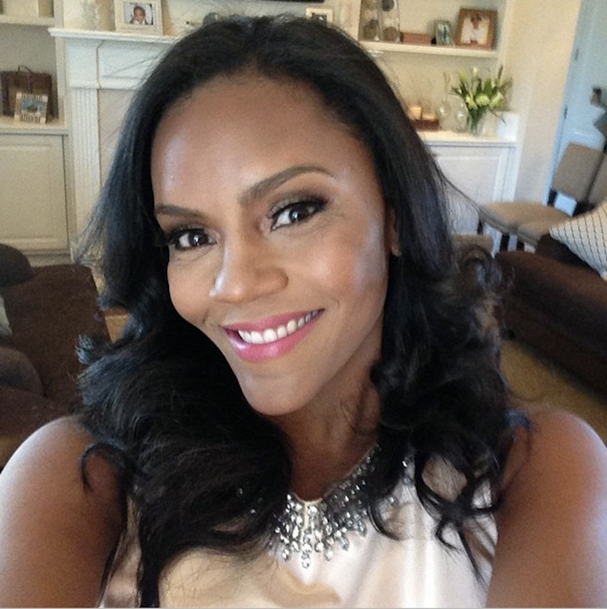 Who Is Ellen Rucker Carter? The 'Love Thy Sister' Star Is A Really ...