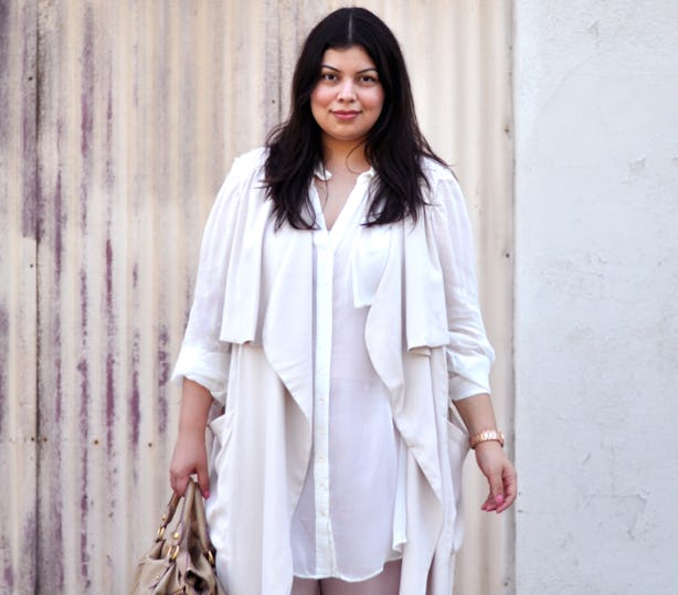 How Plus Size Women Can Rock The White And Beige Look For Ultimate ...