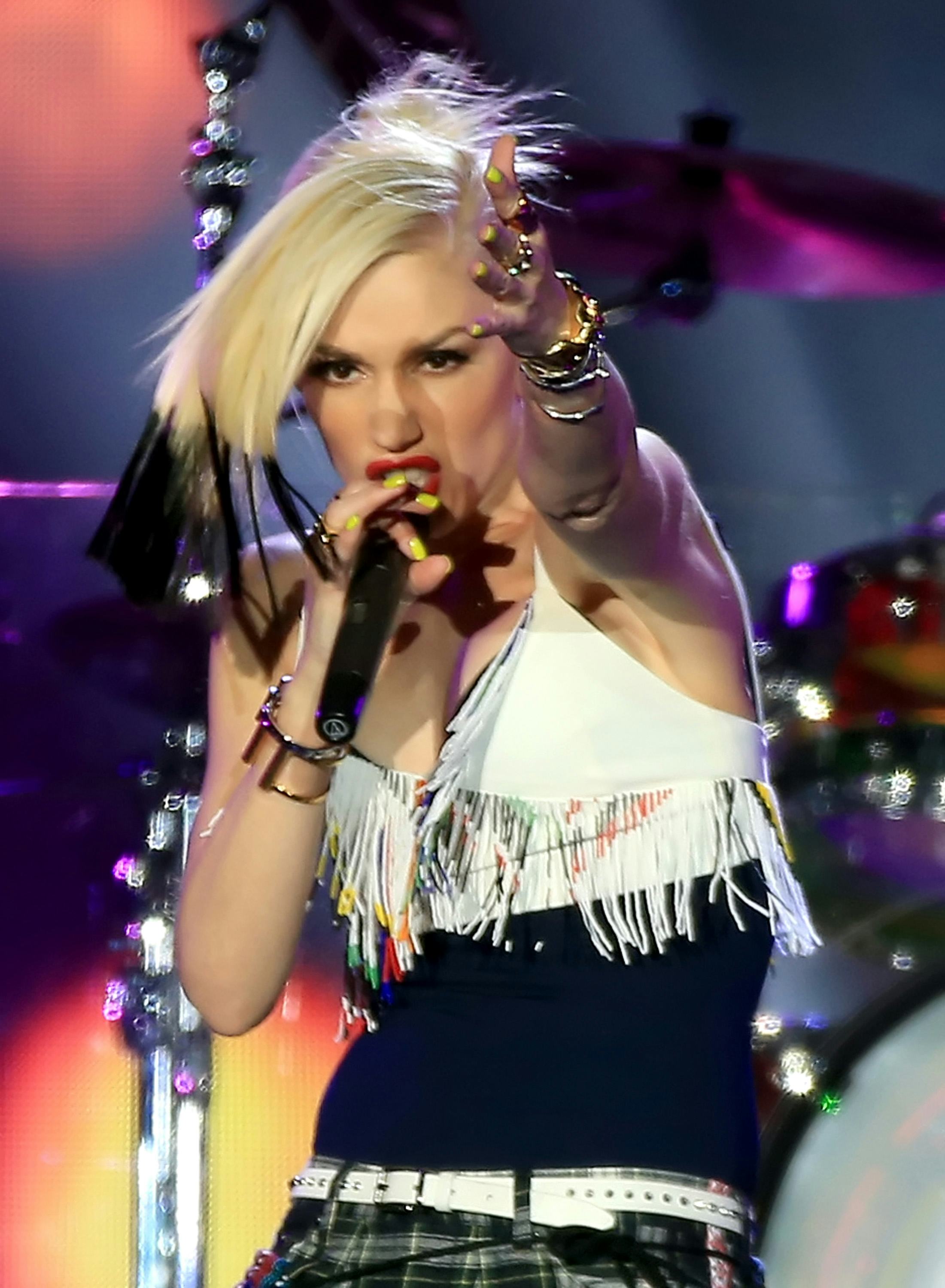 7 Songs With Incomprehensible Lyrics, Because Enunciating Is Not Always ...