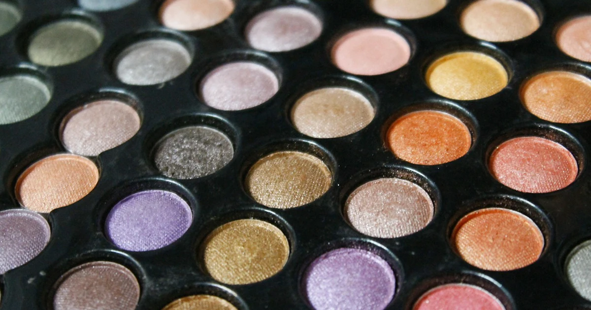 6 Types Of Makeup Finishes What To Know About All Of Them 6 Types Of Makeup Finishes What To Know About All Of Them