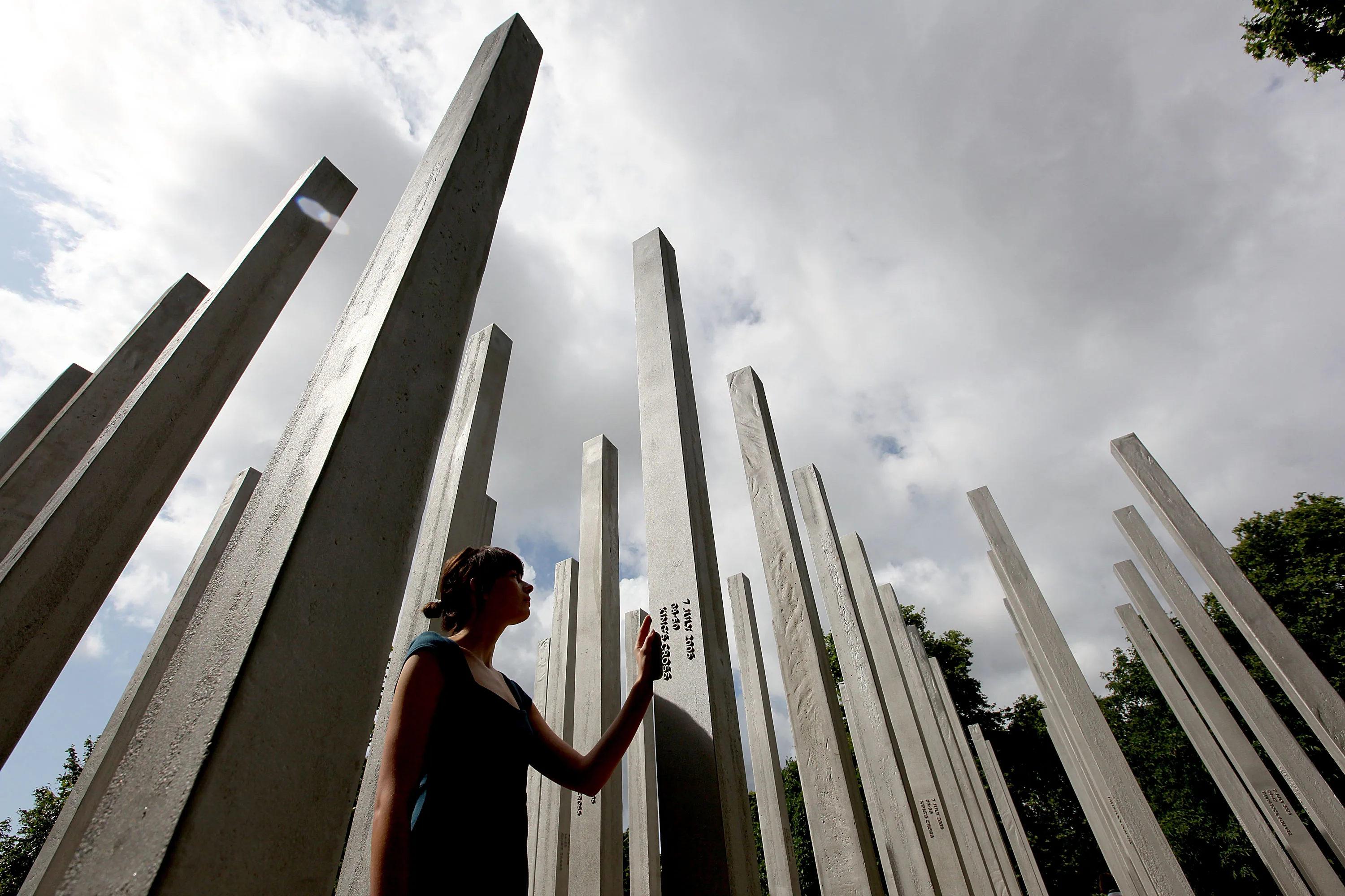 On 10th Anniversary Of 7/7 London Bombings, Britons Walk Together In ...