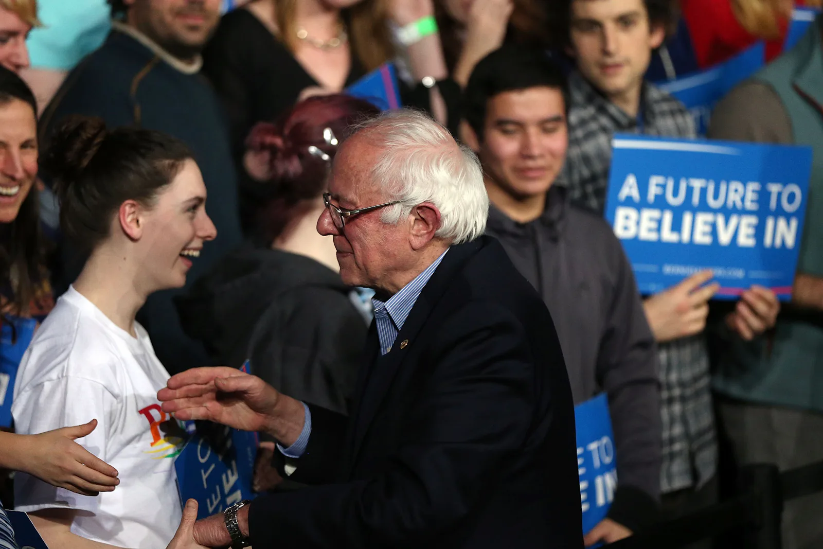 The "Dine With The 99" Bernie Sanders Event Perfectly Embodies The ...