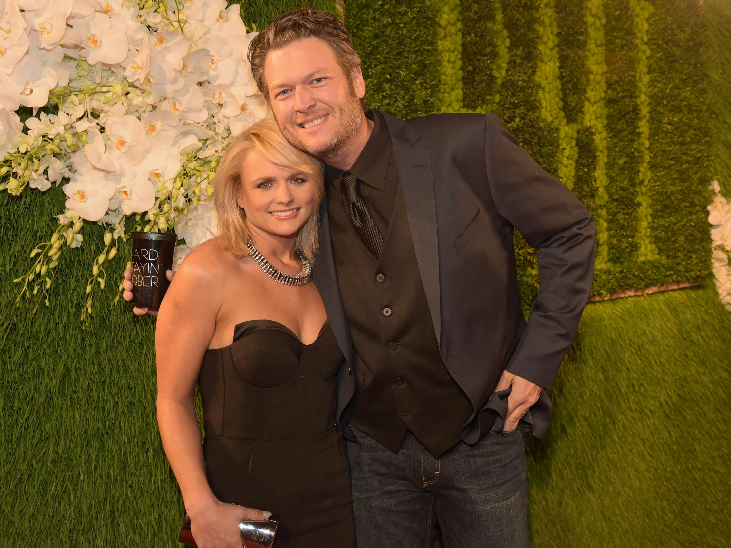 The 13 Saddest Celebrity Breakups Of 2015, From Blake & Miranda To ...