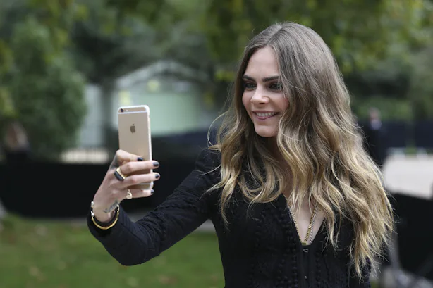 How To Be On Your Phone Less With 5 Easy Tips