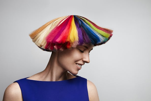 The Hidden Rainbow Roots Trend Is The Latest In Experimental Hair Looks ...