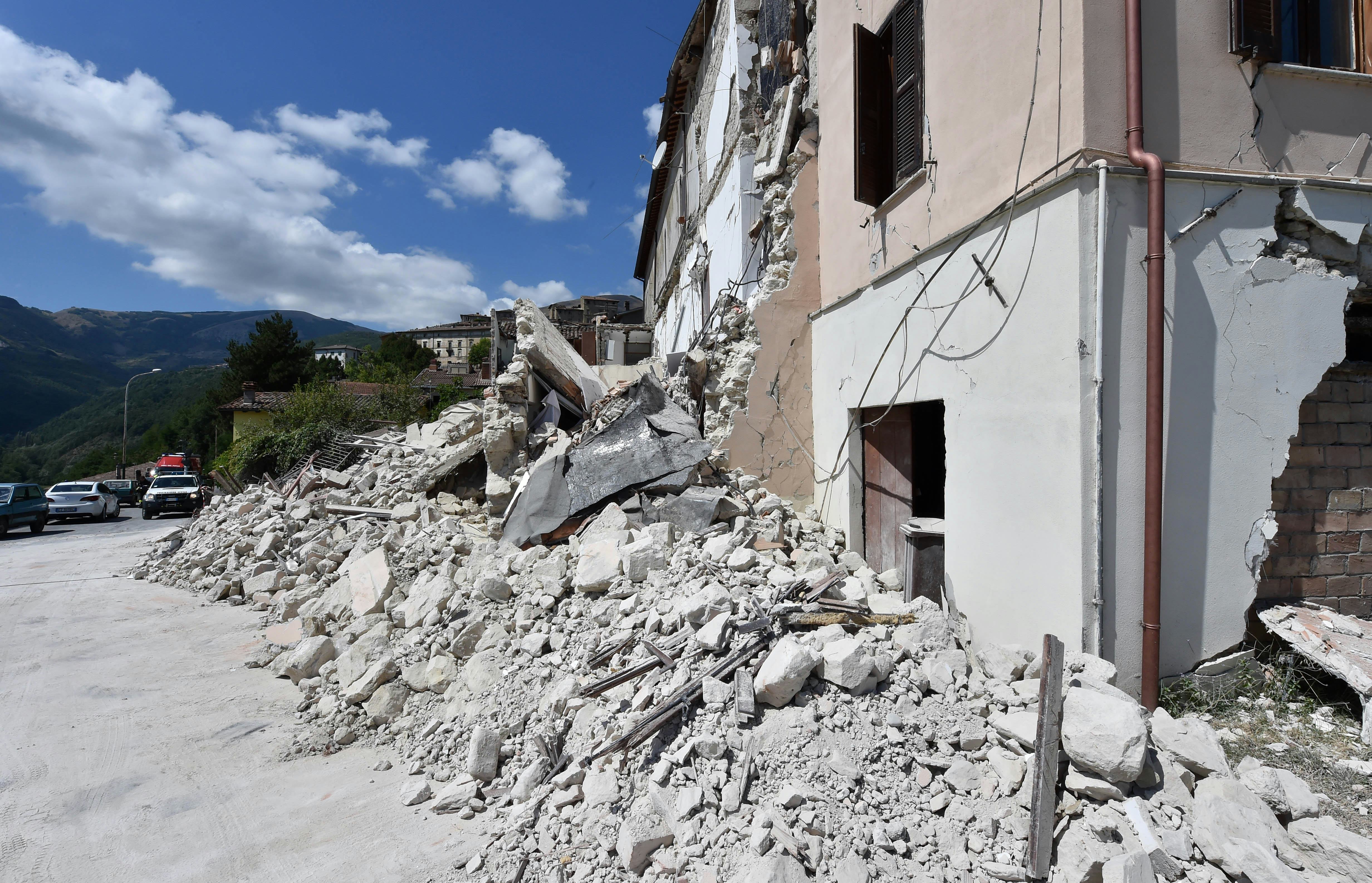 How Common Are Earthquakes In Italy? Its Location Is Right On A Seismic ...