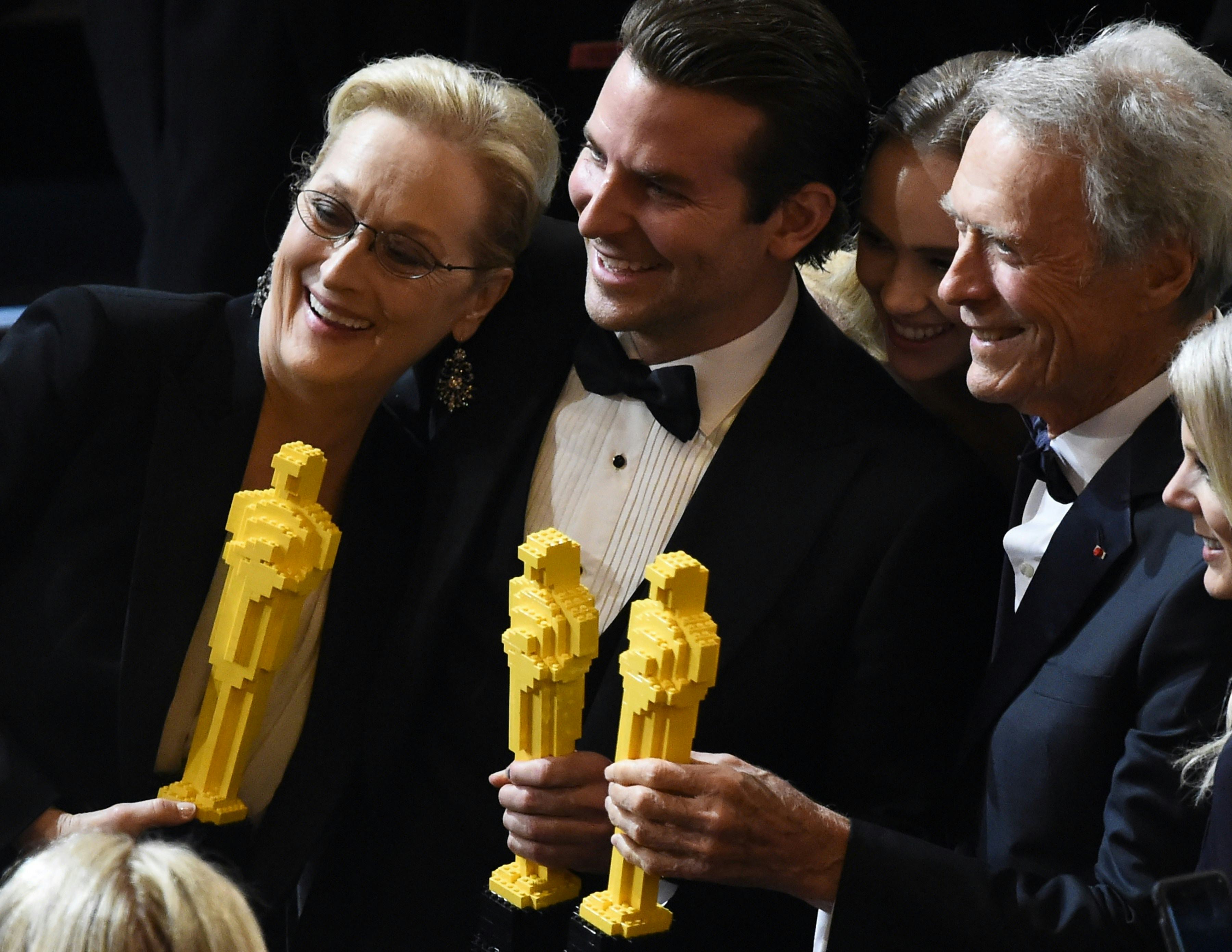 How To Make A Lego Oscar Like The Ones From The 87th Academy Awards ...