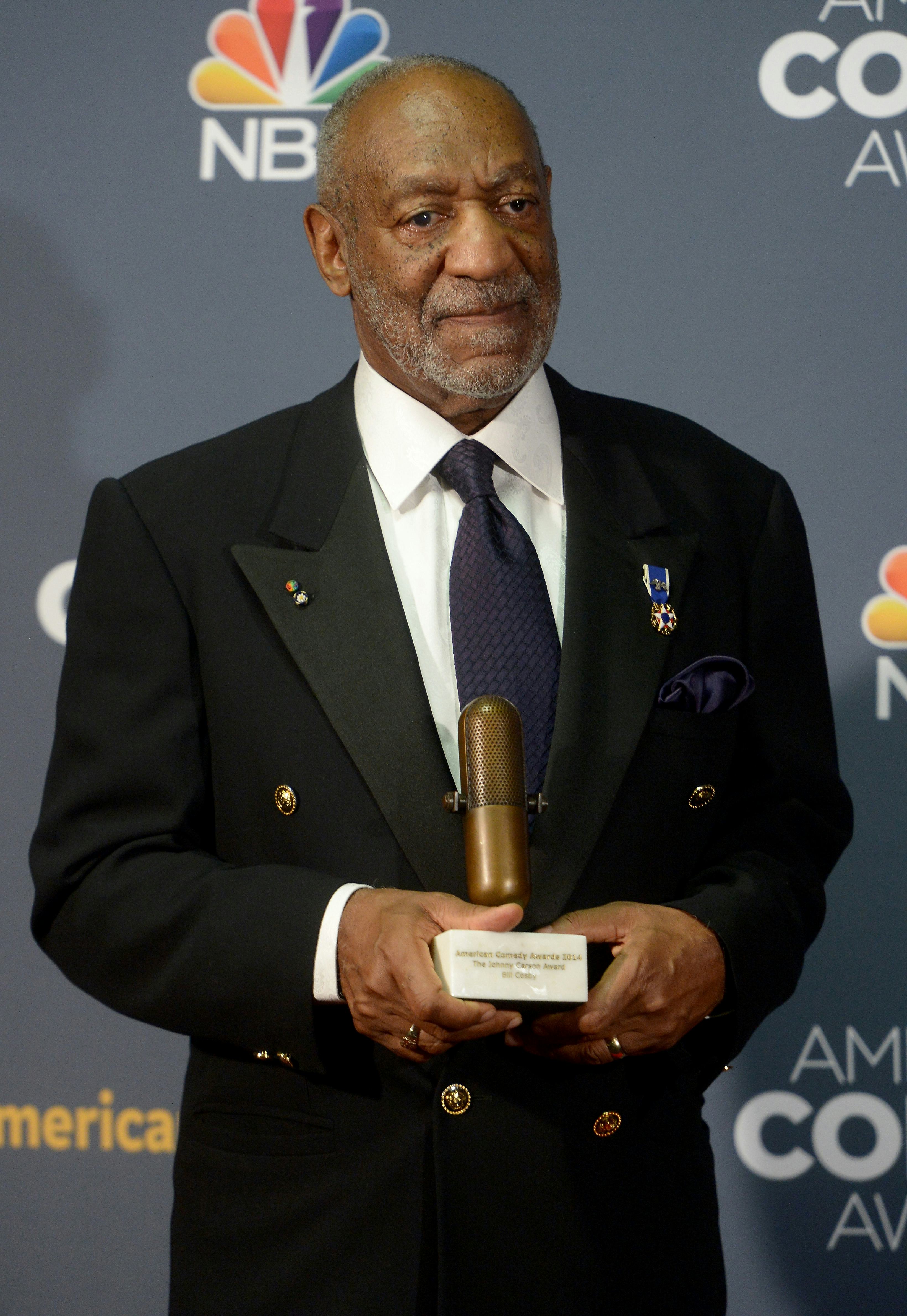 Bill Cosby Disney World Statue Removed From Hollywood Studios — REPORT