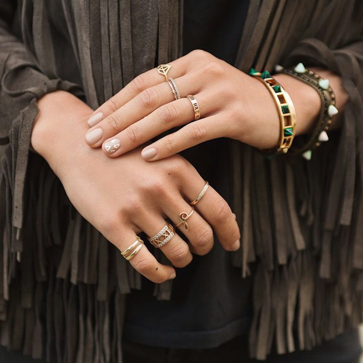 21 Photos Of Stackable Rings That'll Teach You How To Wear A Bunch At ...