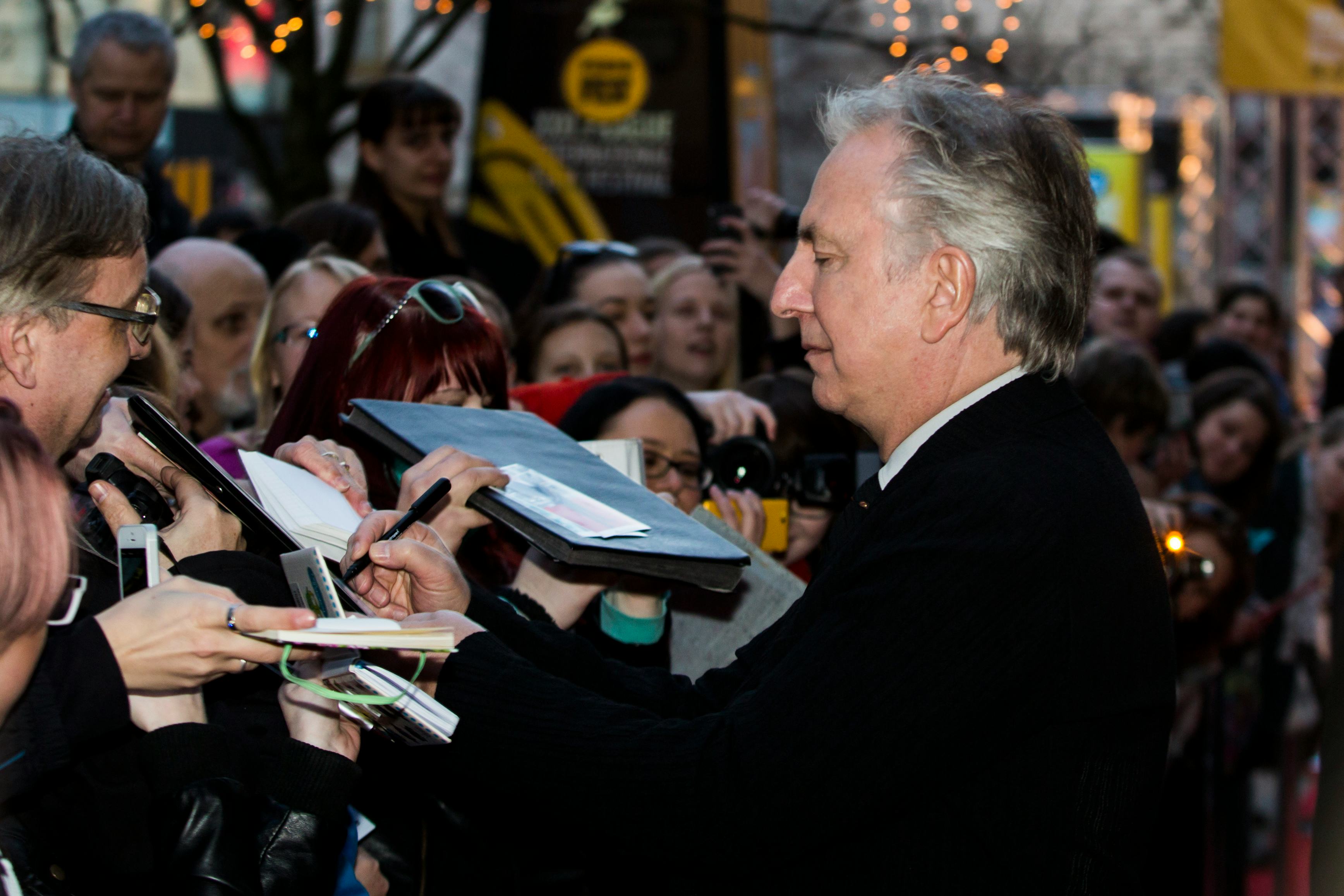 Fans React To Alan Rickman's Death With Tears & Tributes To His Lasting ...