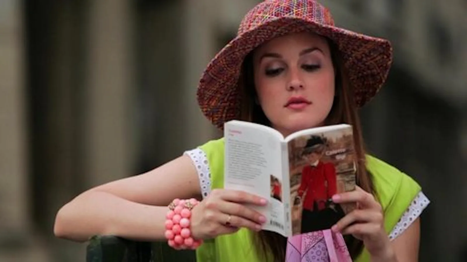 12 Books That Will Make You The Best Girlfriend Ever, Because You Have ...