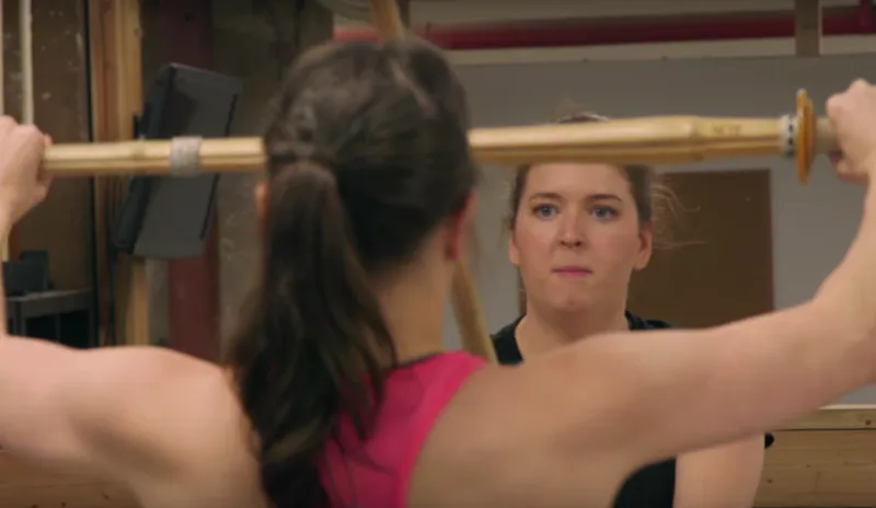 Women Try Sword Fighting For The First Time — VIDEO