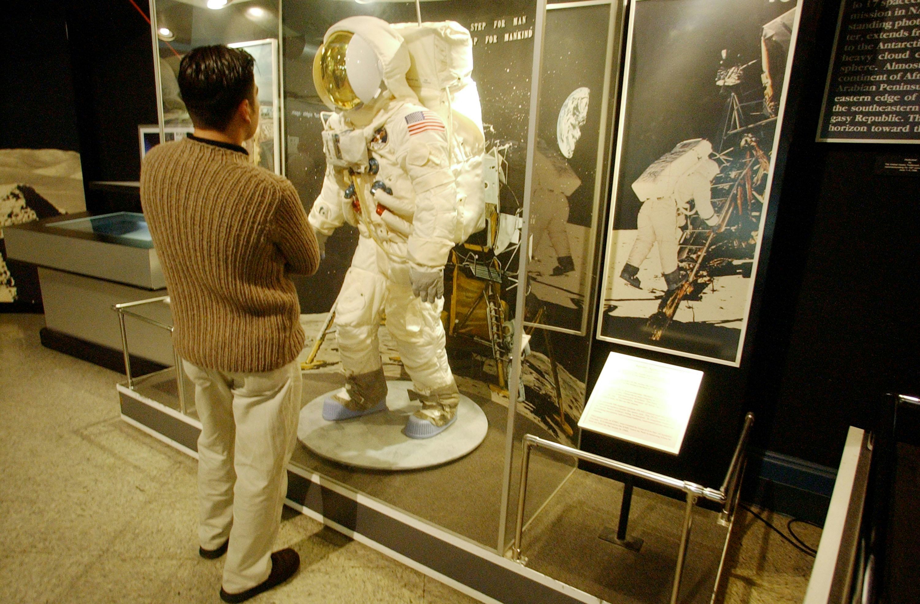 The First American Woman In Space Shattered A Major Glass Ceiling 33 ...