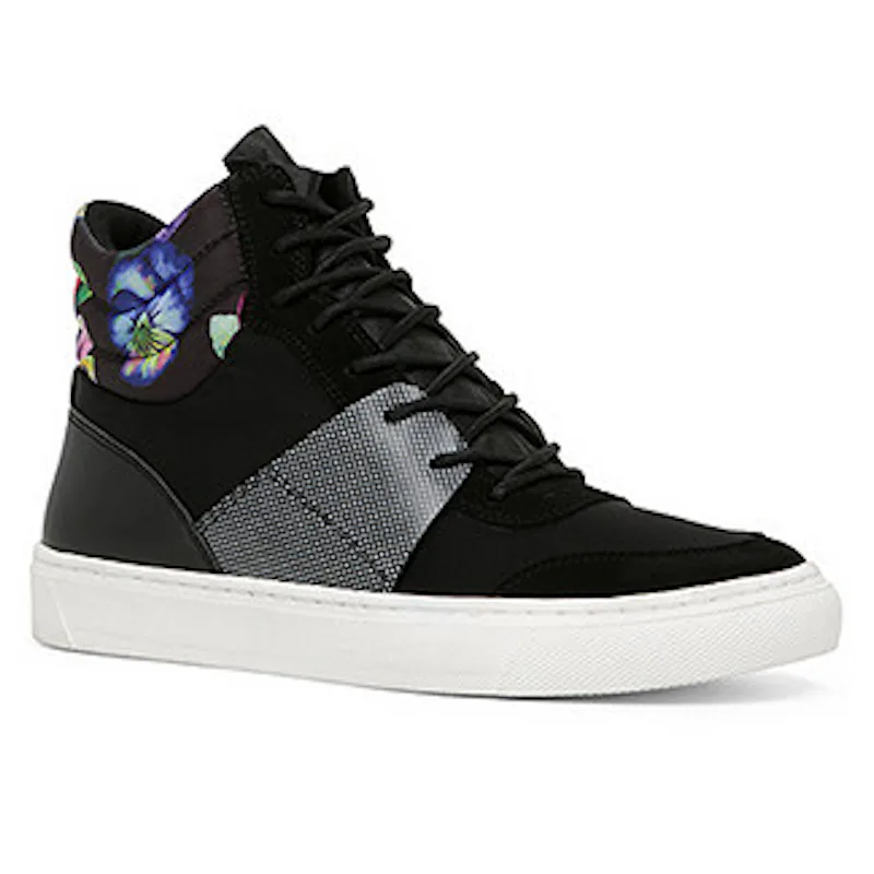 13 Fashionable Sneakers You Can Wear To Work Without Breaking The ...