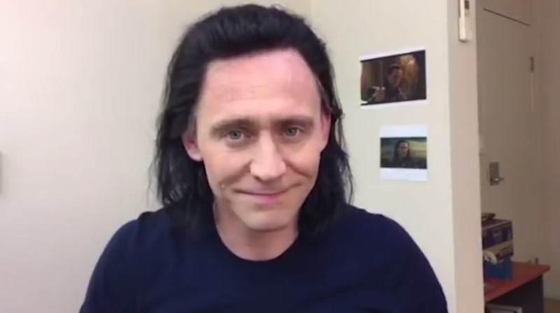 Tom Hiddleston Wears His Loki Wig For UNICEF & Shows The 'Thor ...