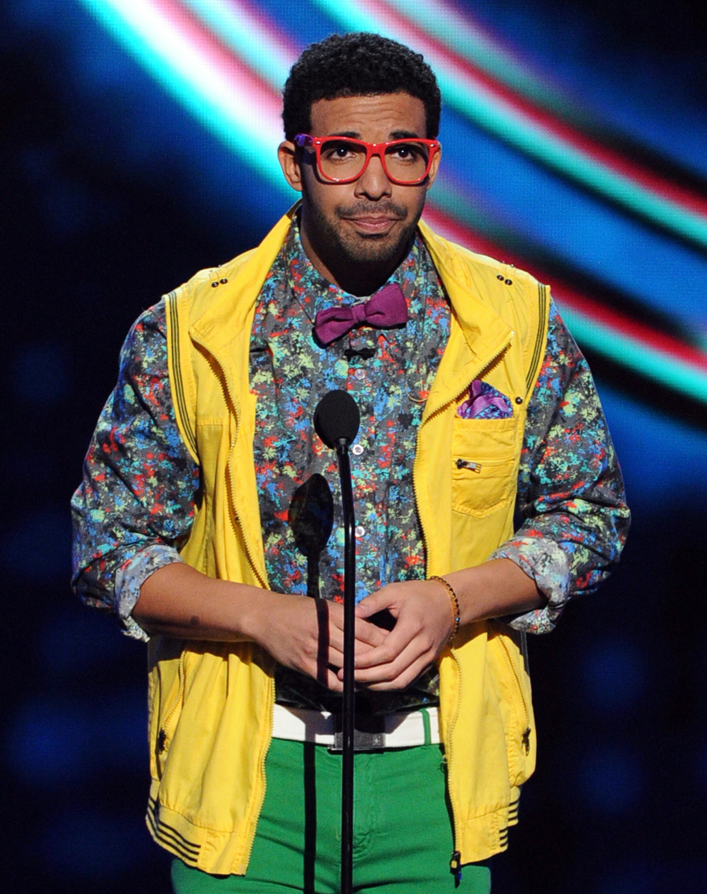 Video Of Drake Doing Improv Shows His Goofy Side & Makes Him Even More ...