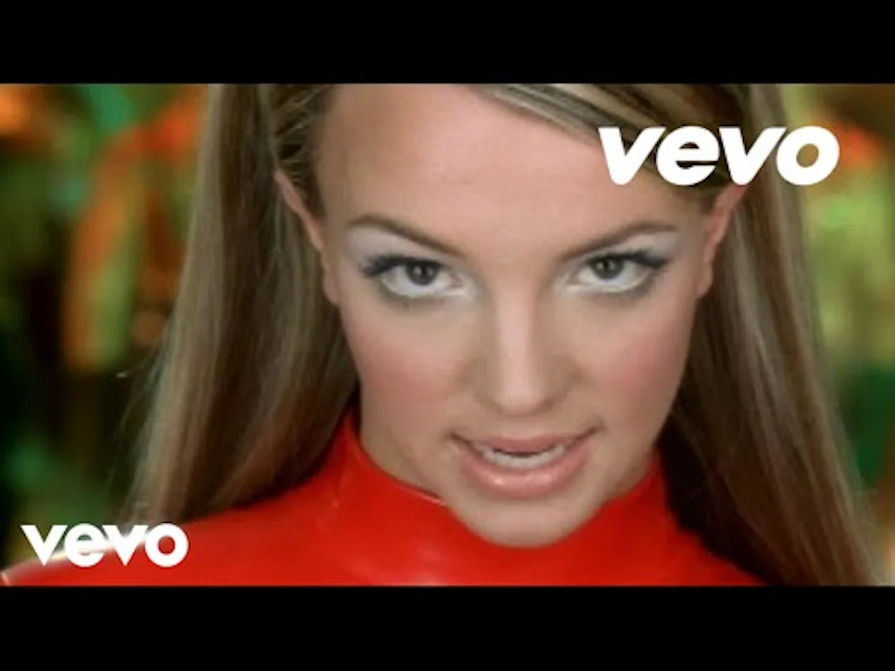 10 Mix CDs You Made In The Early 2000s