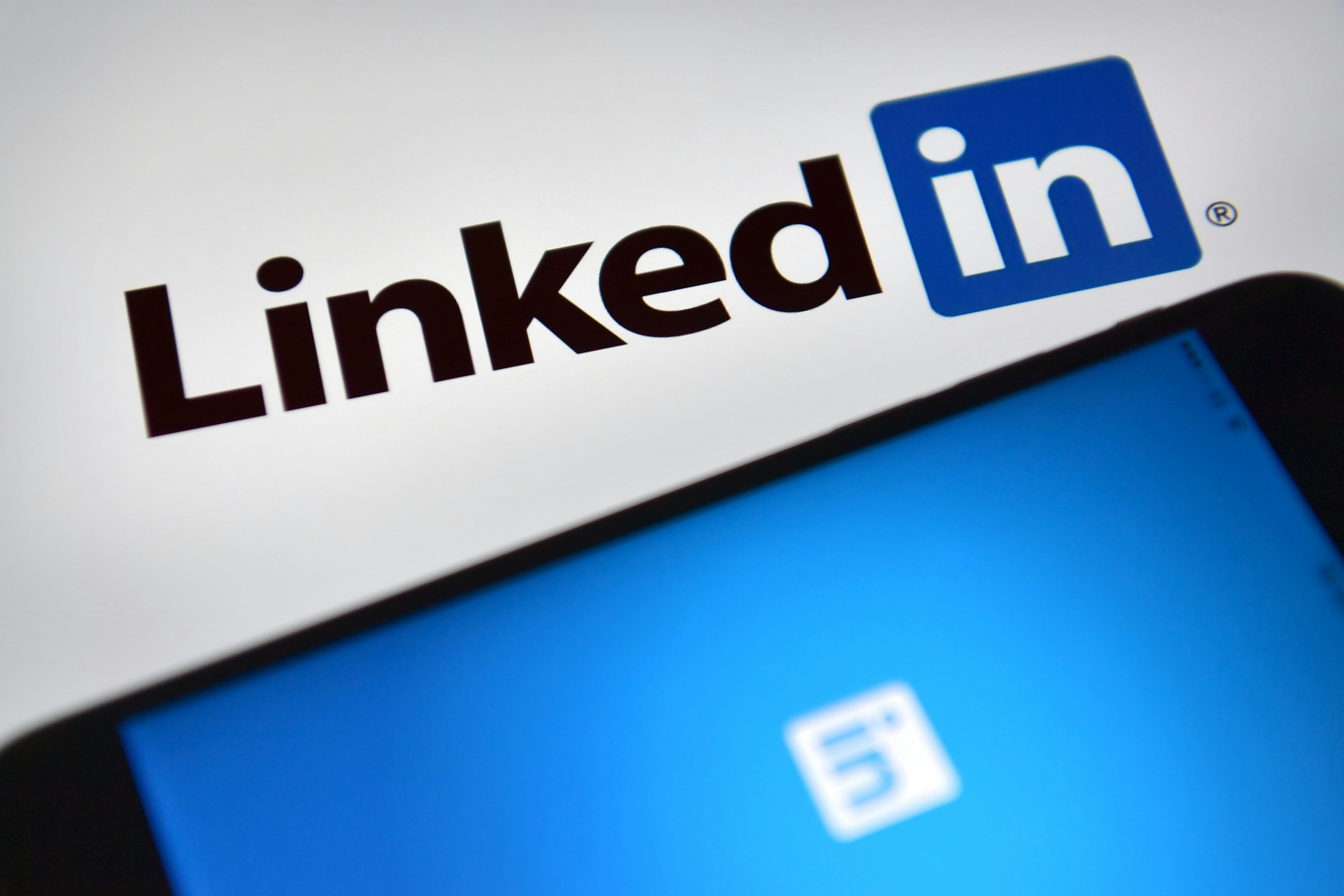 8 LinkedIn Mistakes You're Making & How To Fix Them