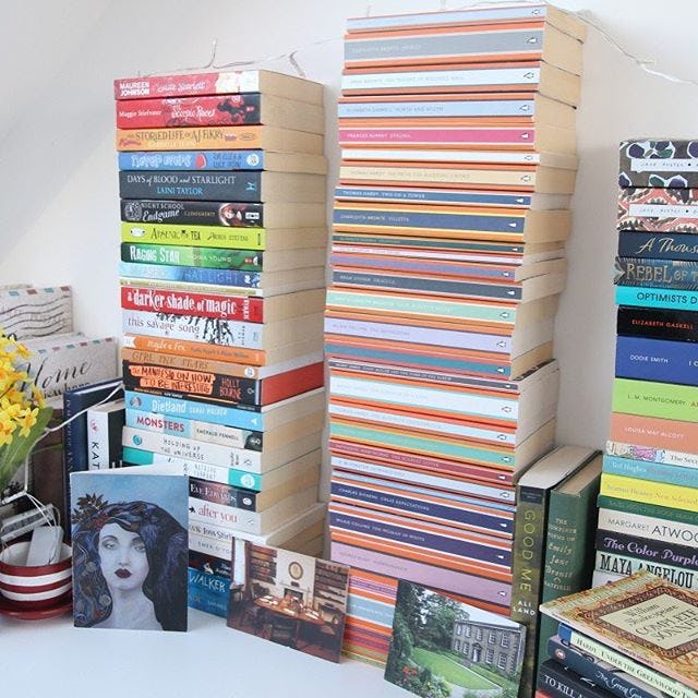 12 Inspiring Ways To Organize Your Book Collection, So You Always Take ...