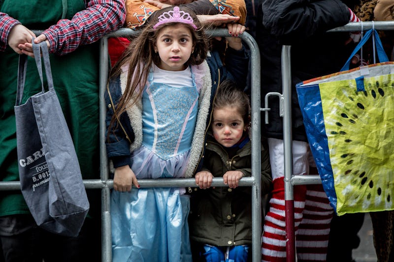 5 Gender Roles Throughout History That Are Completely Different From ...