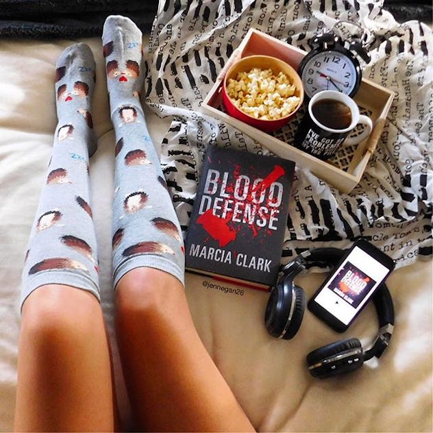 15 Weird Things You Do While Reading That Are Actually Totally Normal