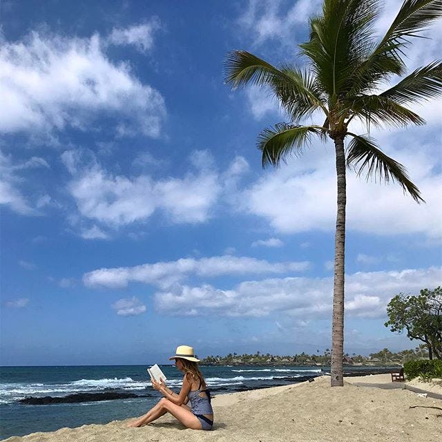 6 Hacks For Reading On The Beach, Because There's Nothing Worse Than A ...