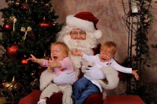 25 of The Saddest Santa Pictures Ever