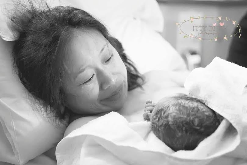Delivery Room Surprise Results In Best Birth Photo, Ever