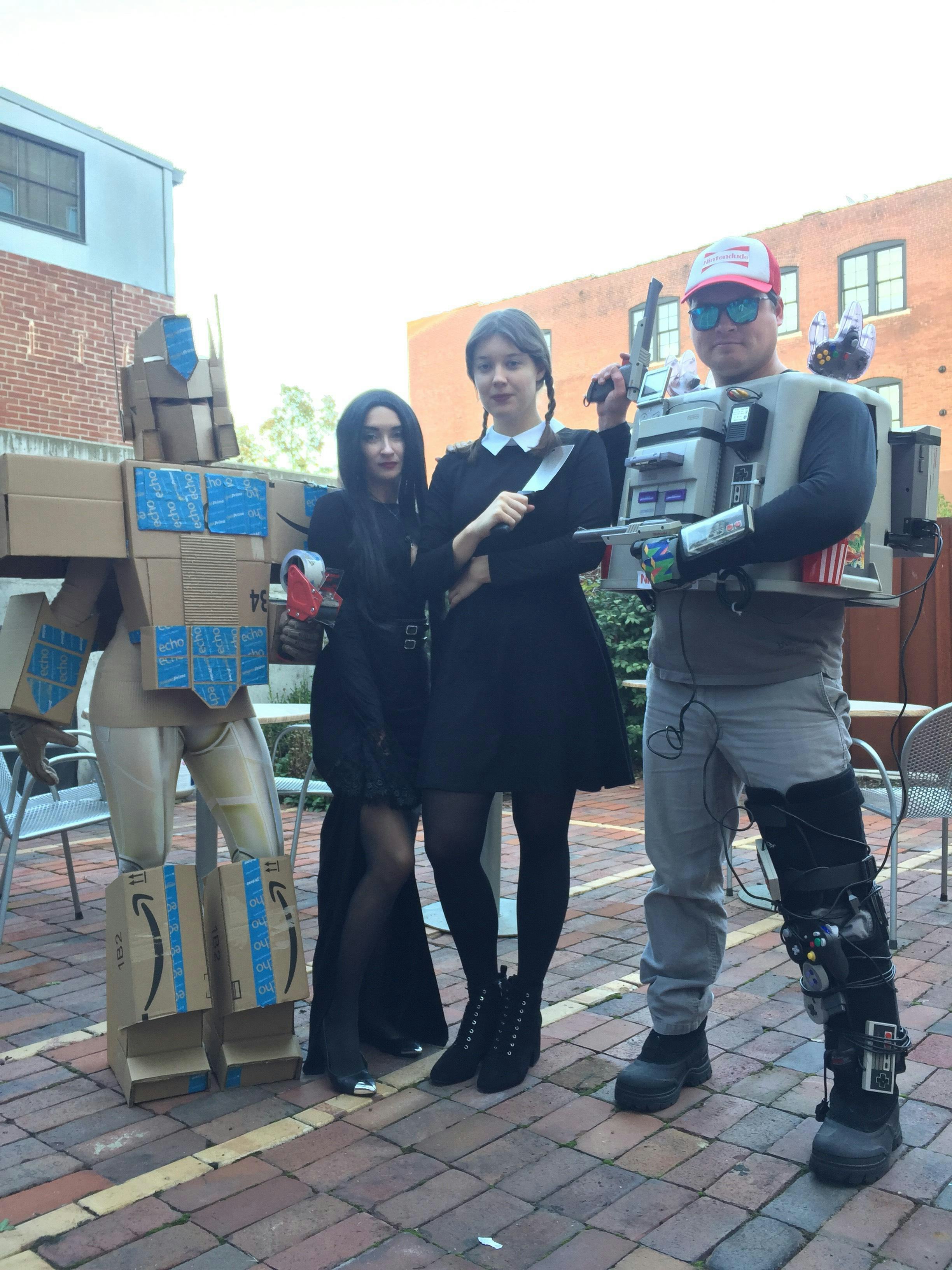 Woman Wins Halloween With Genius ‘Amazon Prime’ Costume