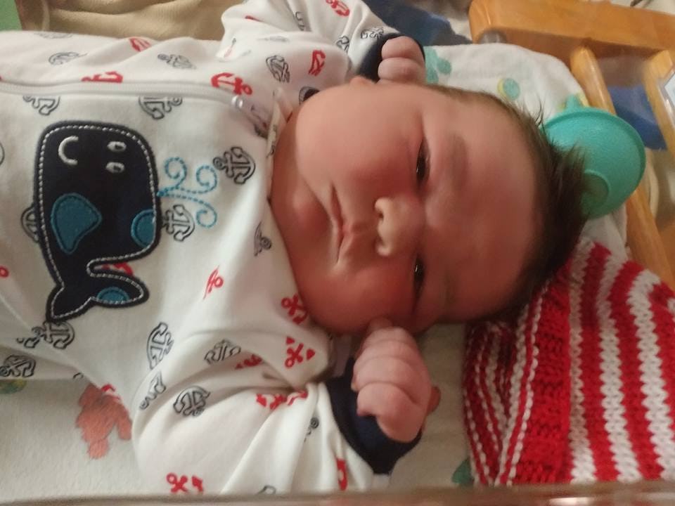 Mom Gives Birth To 16 Pound Baby, Deserves All The Medals