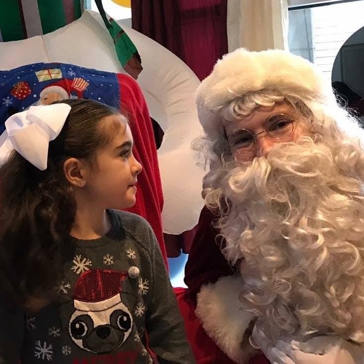 This Man With Autism Is Offering Kids Sensory-Friendly Santa Visits