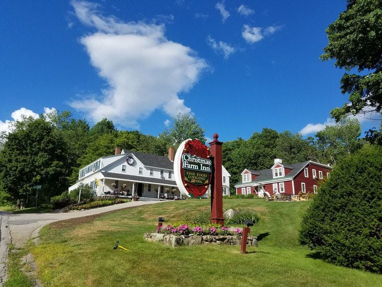 It’s Christmas Year-Round At This Magical Inn And We Want To Go Right Now