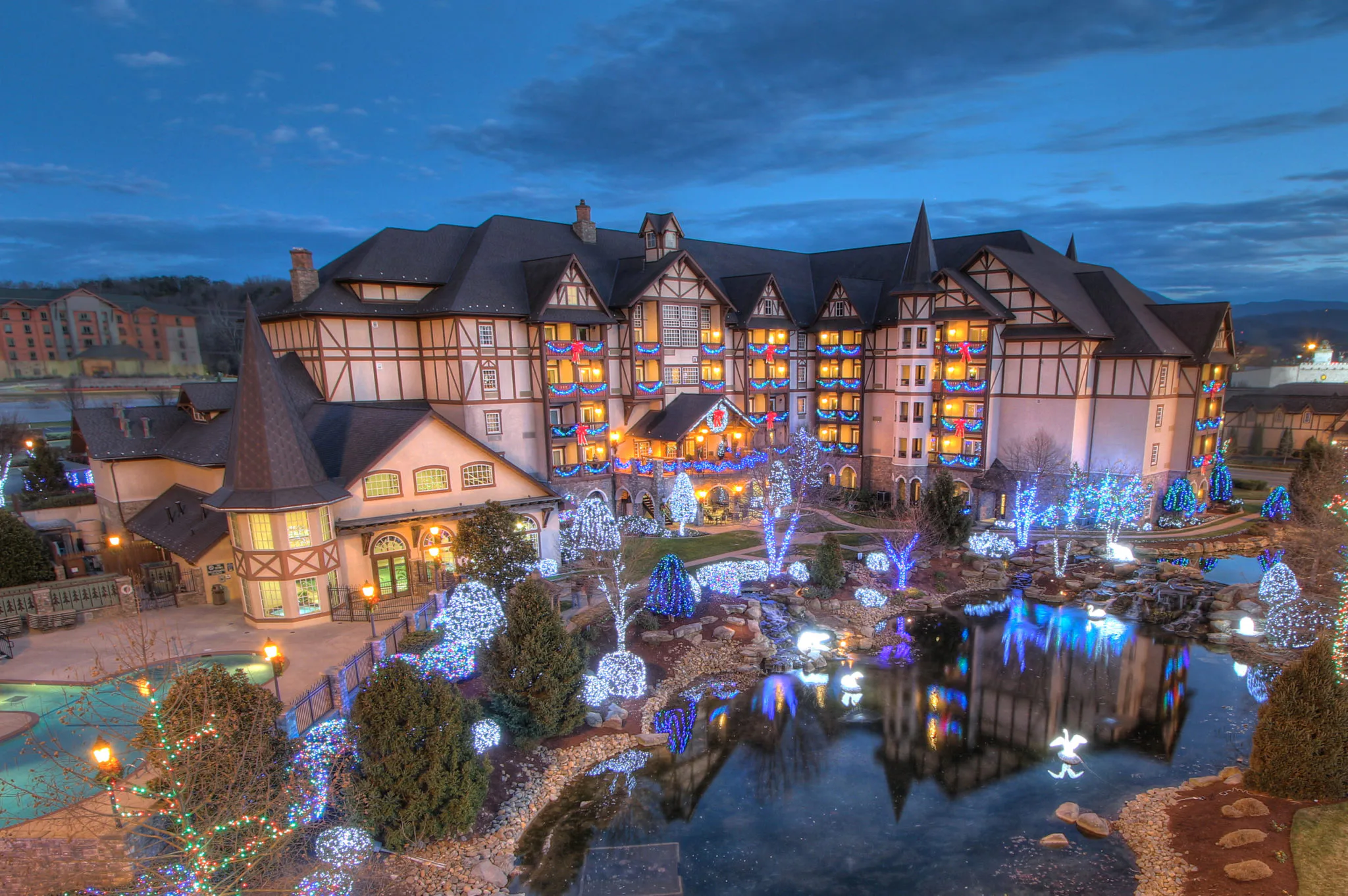 This Breathtaking Inn Celebrates Christmas 365 Days A Year — Yes Please