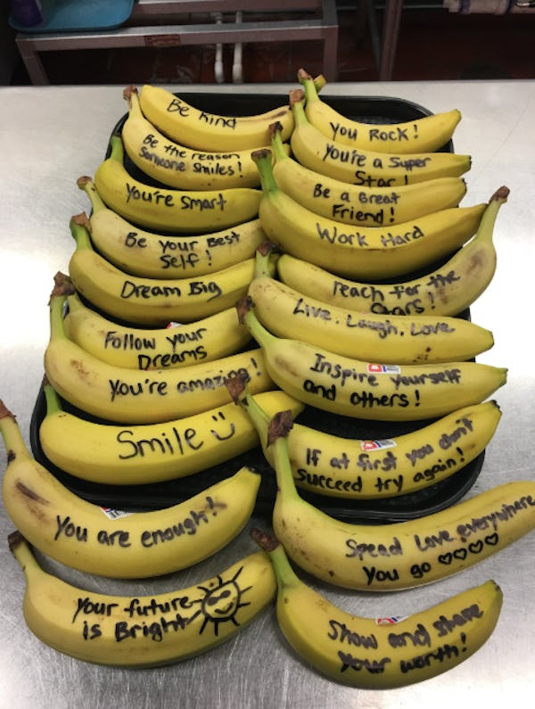 School Cafeteria Worker Writes Positive Messages To Students — On Bananas