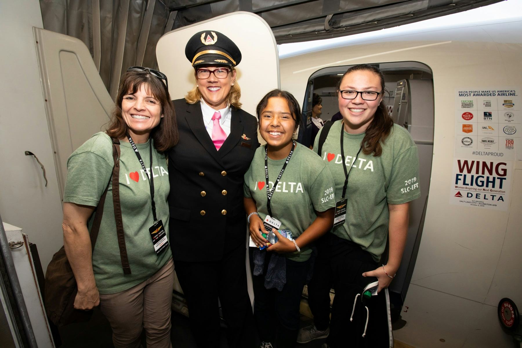 Delta Flight With All-Woman Crew Brings 120 Girls To Visit NASA