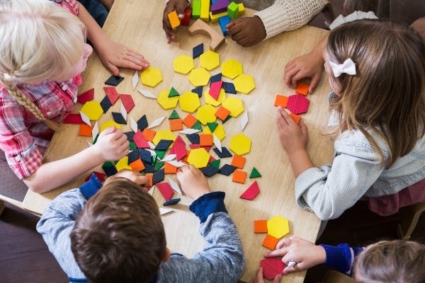 12 Classroom Games For Kids That Teachers Love Just As Much