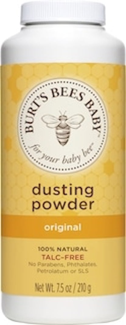 Here Are Our Favorite Talc-Free & Organic Baby Powders — No Butts About It