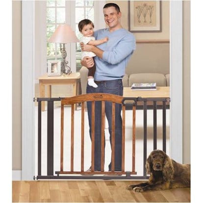 The Best Baby Gates That Keep LOs Safe & Mom’s Sanity Secure